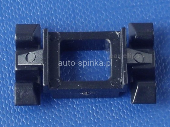 C50888 Spinka listwy progu zewnętrznej MERCEDES W 202 210 208 A ...